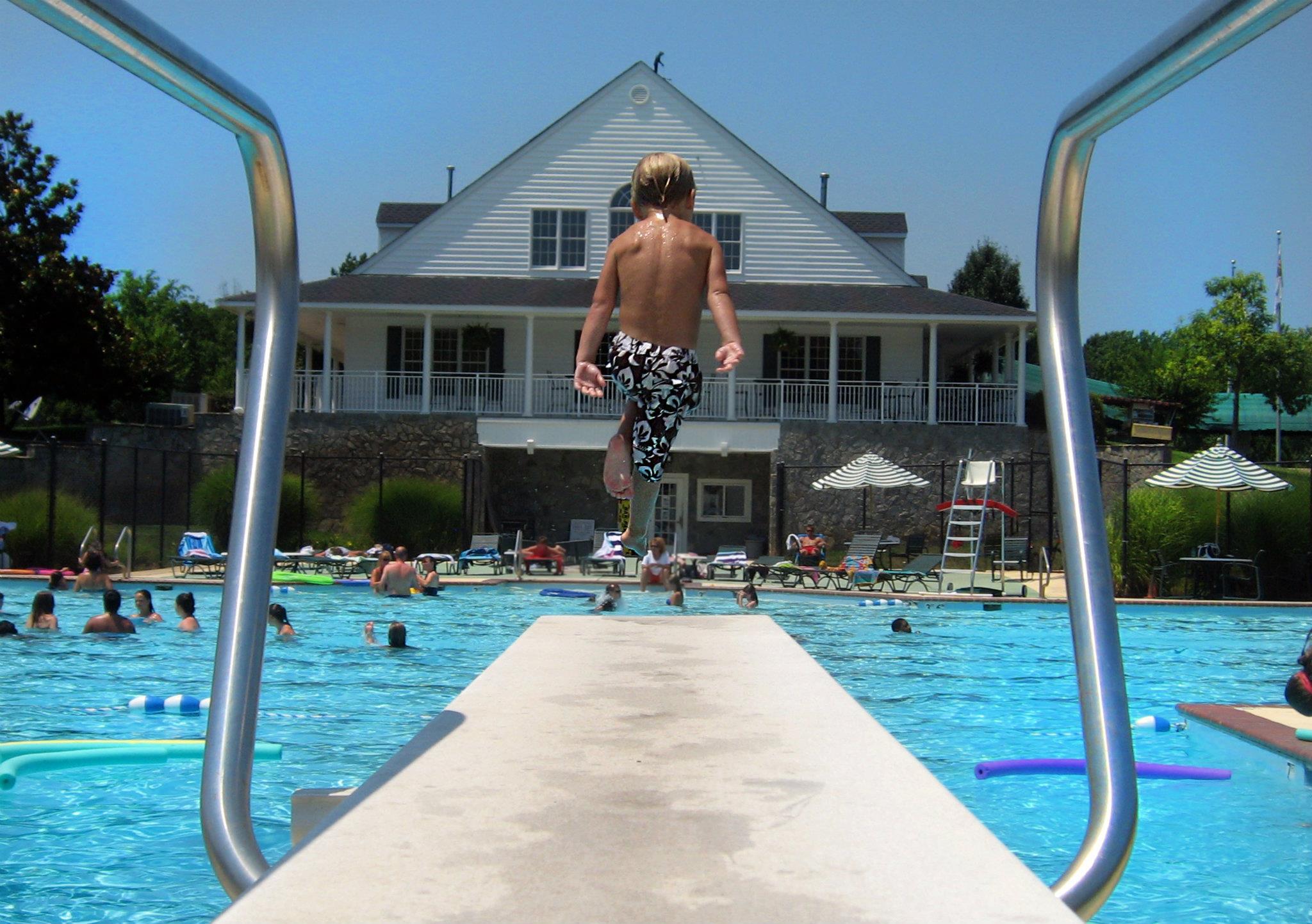 Lake Chesdin Golf Club in Chesterfield, VA | Swimming Pool